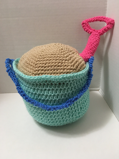 Ravelry: Summer is a Comin Sand Bucket pattern by Connie Hughes