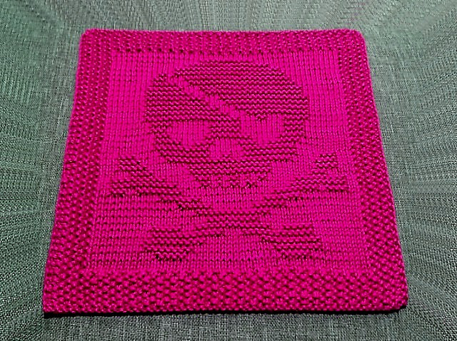 Ravelry: Skull Cloth pattern by Wineta