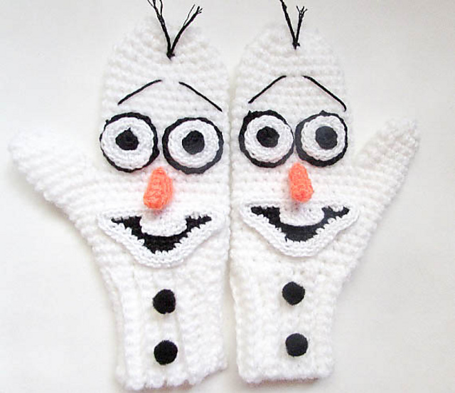 Ravelry: Olaf Frozen Snowman Mittens pattern by Wistfully Woolen