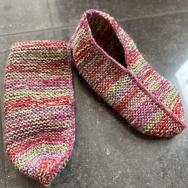 Ravelry: WithLoveFromLN1's Simple Garter Stitch Slippers