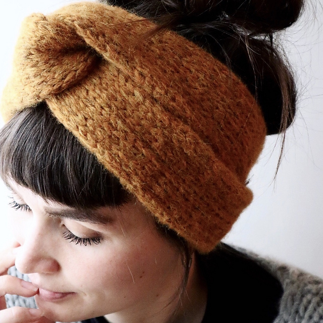 Ravelry: Warm winter knot pattern by Witre Design