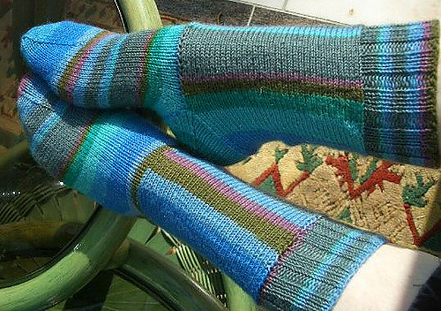 Ravelry: Crazy Stripes pattern by WollSchnegge