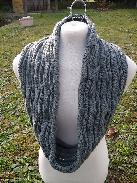 Ravelry: Mrs. Zoé pattern by Stephanie Pelkmann