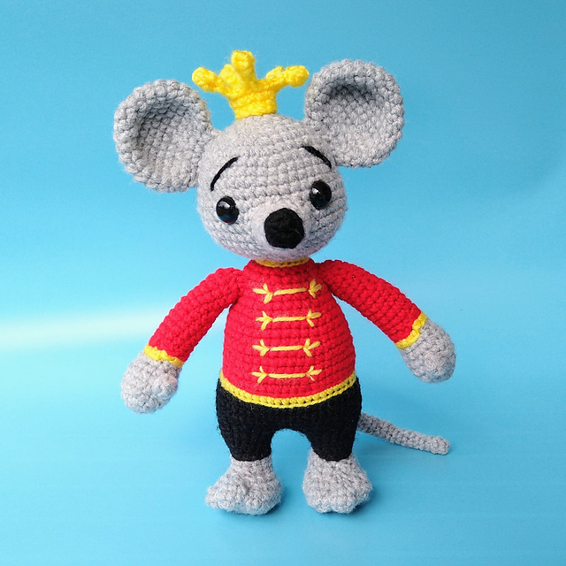 Ravelry: Nutcracker Rat King pattern by Jessica Woofter