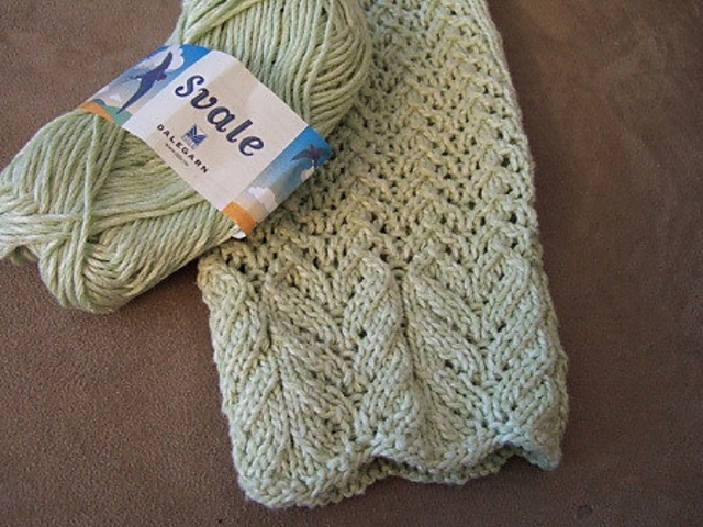 Ravelry: 16603 Shrug pattern by Ane Sæthre