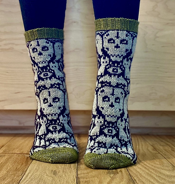 Ravelry: Midnight Mischief pattern by Caitlin Grace