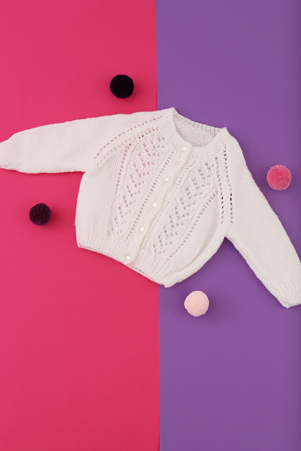Ravelry: Taylor Cardigan 7004 pattern by Yarnsmiths
