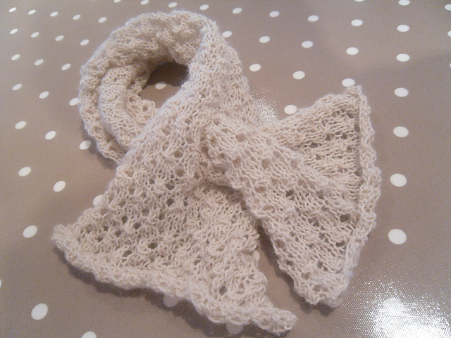 Ravelry: Honeycomb Alpaca Scarf pattern by Woolaballoo