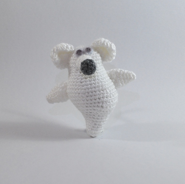 Ravelry: Ghost Mouse pattern by Kim Lapsley