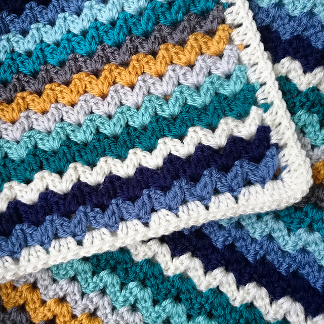 Ravelry: Ric Rac Blanket pattern by Leonie Morgan