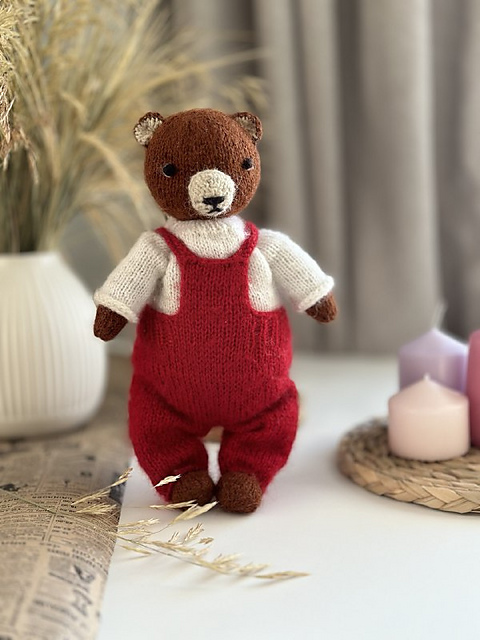 Ravelry: Cute teddy bear pattern by Ola Oslopova
