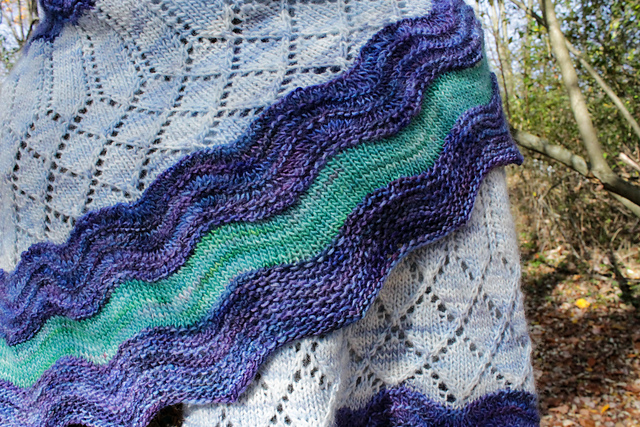 Ravelry: Agate Shawl pattern by Liz Capik