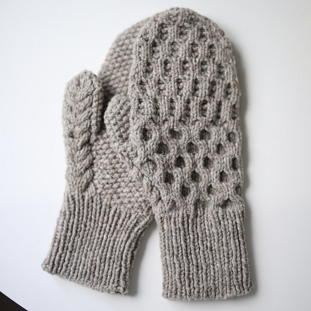 Ravelry: Nid Mittens pattern by Rui Yamamuro