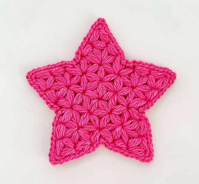 Ravelry: 124 Star Motif pattern by Yuki Dougherty