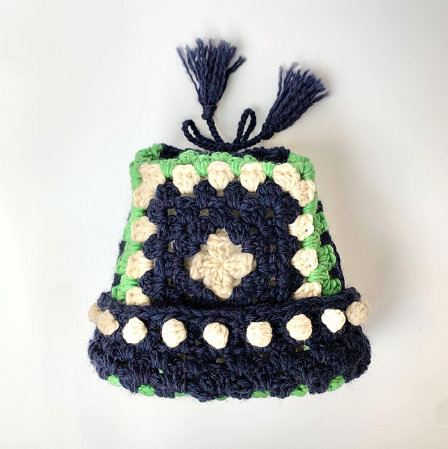 Ravelry: Granny Square Origami Hat pattern by Yuki Dougherty