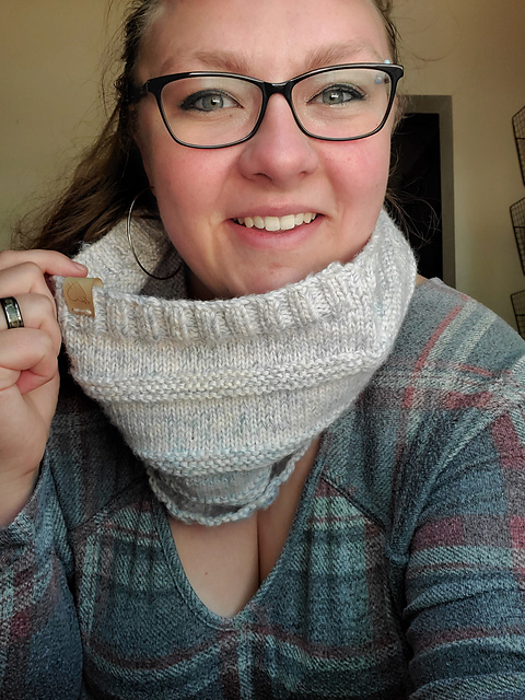 Ravelry: Cowl of the Rockies pattern by Lyndsey Becker