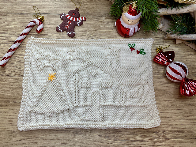Ravelry: Cozy Yuletide Cottage pattern by Sarah Feistritzer