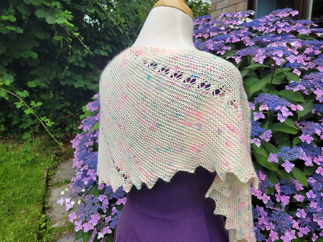 Ravelry: Joyful pattern by Anniken Allis