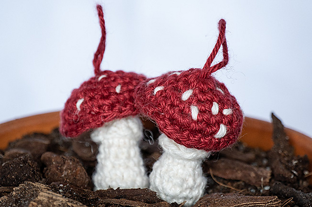 Ravelry: Mushroom Keychain pattern by Yarn & Crochet by Katy