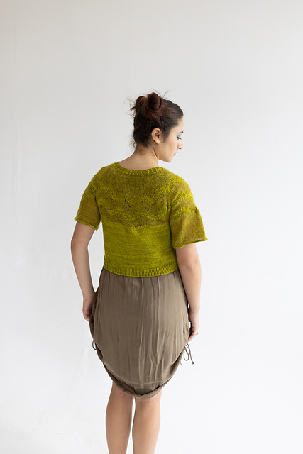 Ravelry: Thonnan Top pattern by Katt Weaver