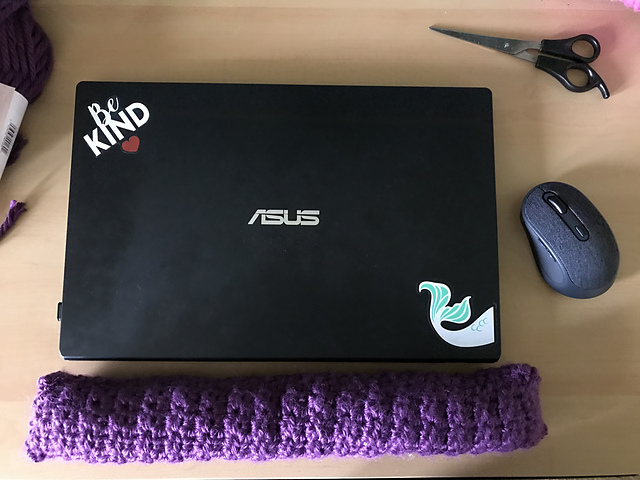 Ravelry: Easy Basic Wrist Rest pattern by Ashley Burton