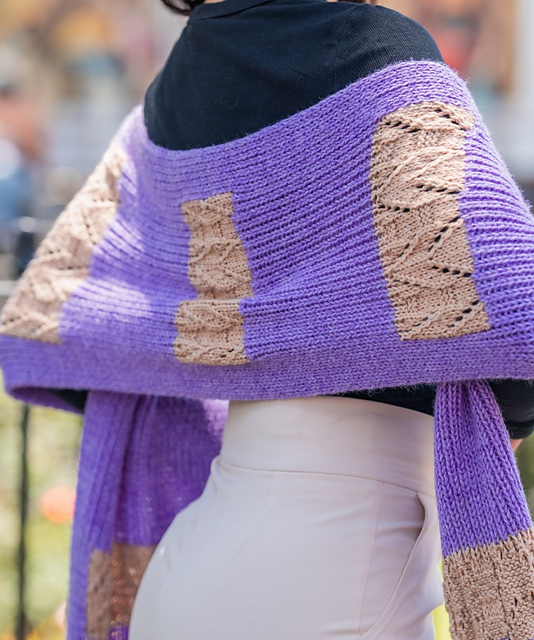 Ravelry: Windowpane Scarf pattern by Laura Zukaite