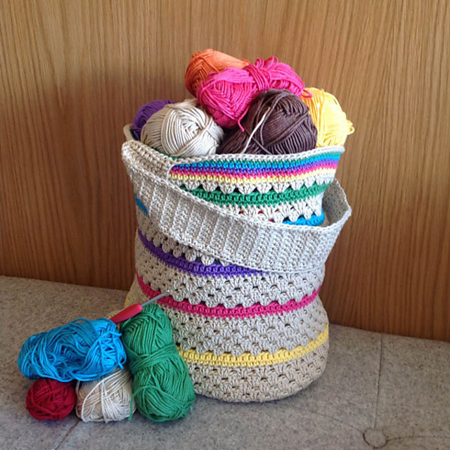 Ravelry: The Bucket Bag Pattern or Kit pattern by Yarn + Co