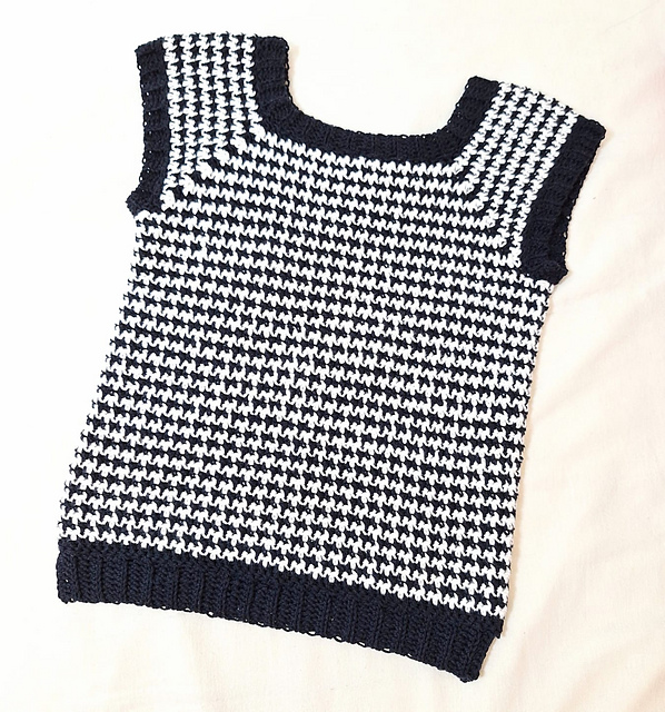 Ravelry: Houndstooth Crew Neck Vest pattern by Bea Kulyanee