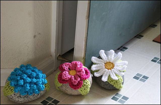 Ravelry: Flower Door Stops Crochet Rock pattern by Yarn Twins