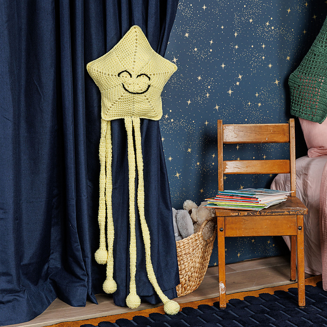 Ravelry: Starry Curtain Holder pattern by Red Heart Design Team