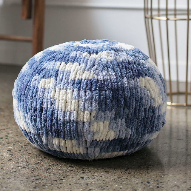 Ravelry: Pouf pattern by Yarnspirations Design Studio