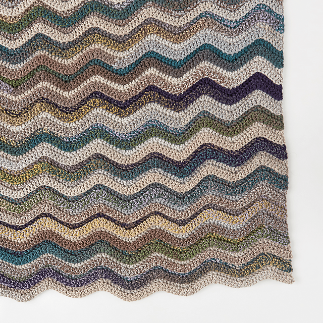 Ravelry: Ripples In The Pond Throw pattern by Jessie Rayot
