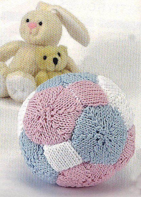 Ravelry: Baby Ball pattern by Louise Butt