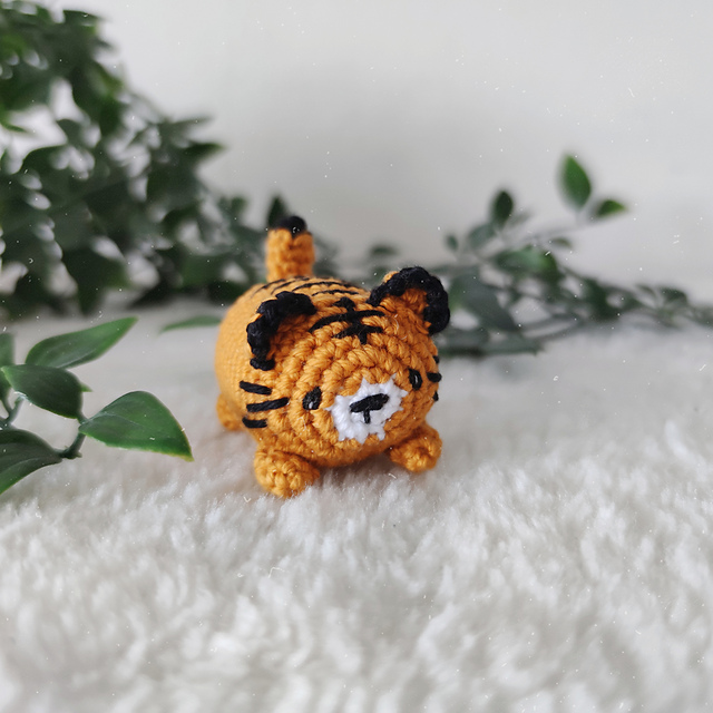 Ravelry: Tiger potato amigurumi pattern by Pei Xing van Dijen