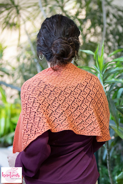 Ravelry: Geode Shawl pattern by Susan Hanlon