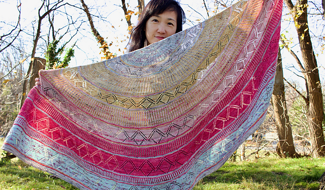 Ravelry: By the sunlight pattern by Susan Lin
