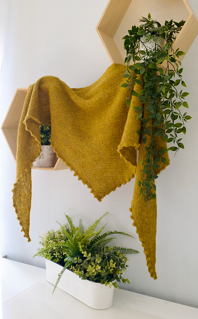 Ravelry: Chèche Pompon pattern by Noemie Jelly