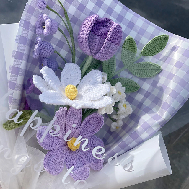 Ravelry: 5in1 Gesang Flower Crochet Bouquet pattern by Yui Sun