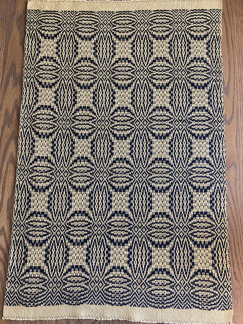 Ravelry: ZaldoGrace's LOVE #11: Mary Ann Ostrander Table Runner
