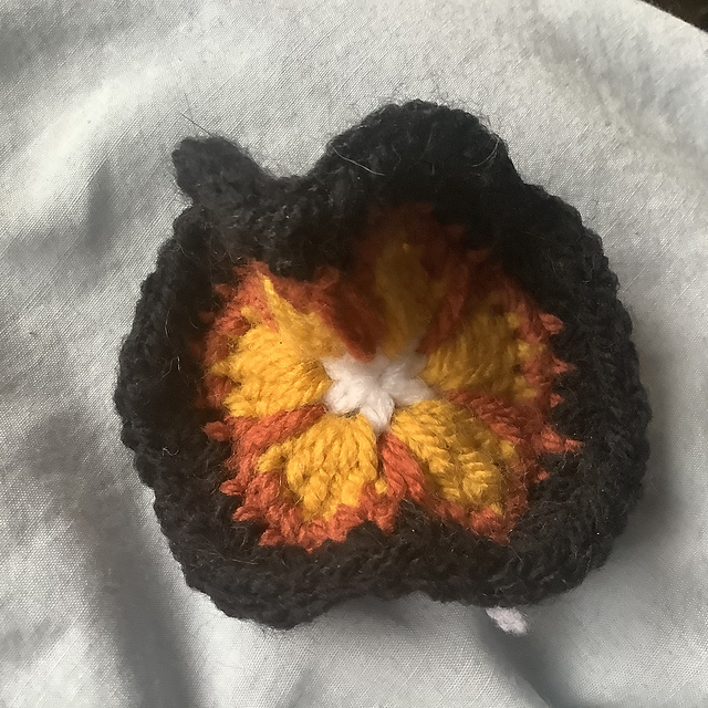 Ravelry: Small African Flower Motif pattern by Şebnem Ayşe