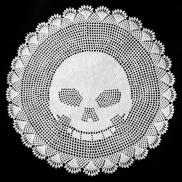 Ravelry: Skull Doily pattern by Anna Vorfluseva
