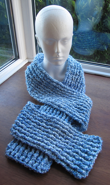 Ravelry: Easy Ribbed Scarf pattern by Zoe Deterding
