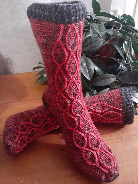 Ravelry: Zoei's Black Flame Candle - SuperSockScarefest Sock F
