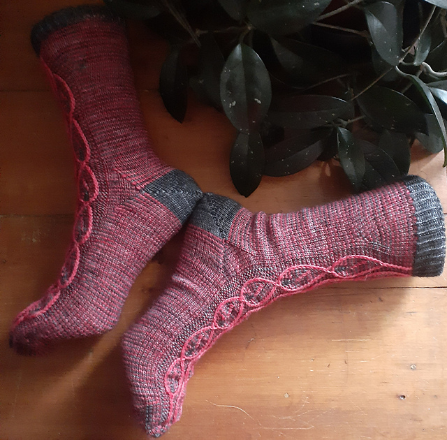 Ravelry: Zoei's Black Flame Candle - SuperSockScarefest Sock F