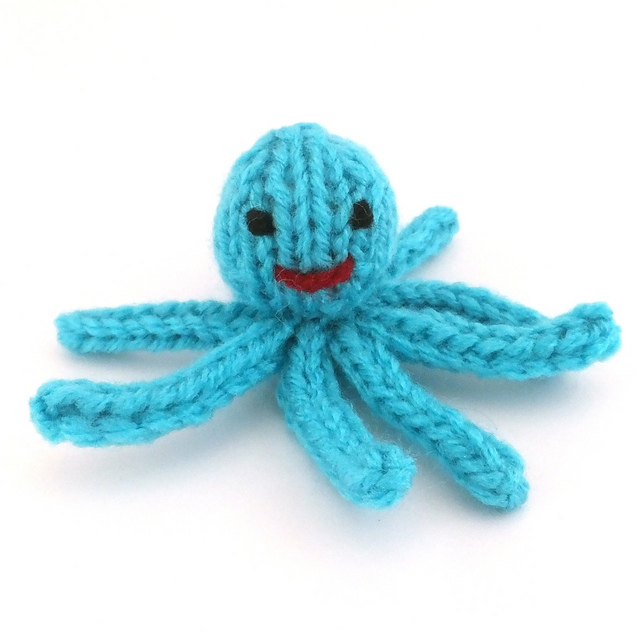Ravelry: Mini Octopus pattern by Sarah Gomez