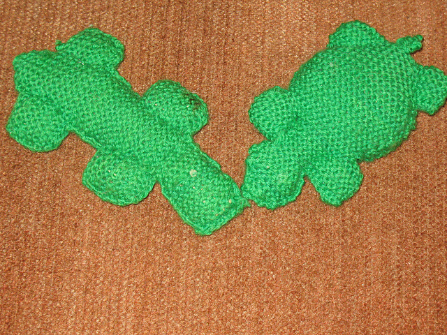 Ravelry: Green Guys pattern by Susan Flanders