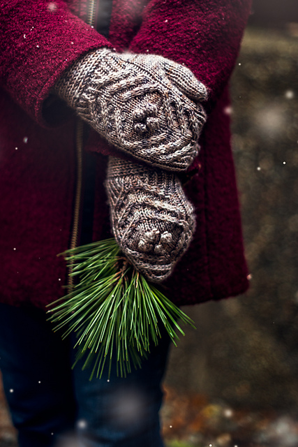 Ravelry: Birch Bark Mittens pattern by AbbyeKnits