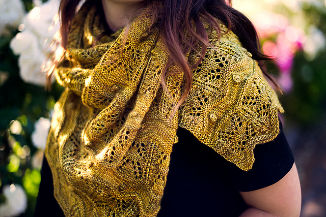 Ravelry: Olive Wallpaper Shawl pattern by AbbyeKnits