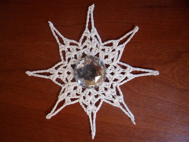 Ravelry: Eight Point Snowflake pattern by Amy B Stitched