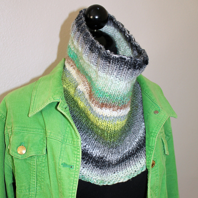 Ravelry: Tracey Cowl Neck Warmer pattern by Angela Juergens